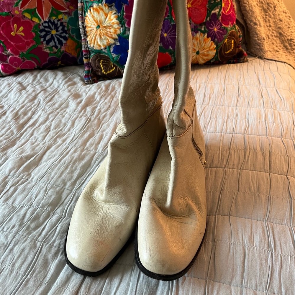 Rare Claudia Ciuti Riding Boots In White - Gem